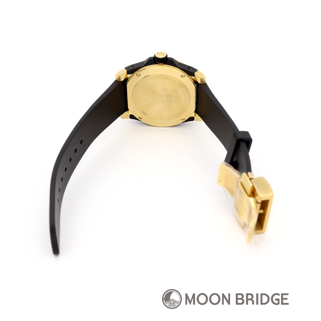 GUCCI ダイブ クォーツ ディズニー コラボ 三匹の子ぶた 中国亥年限定モデル 40mm YA136325 – MOON BRIDGE株式会社